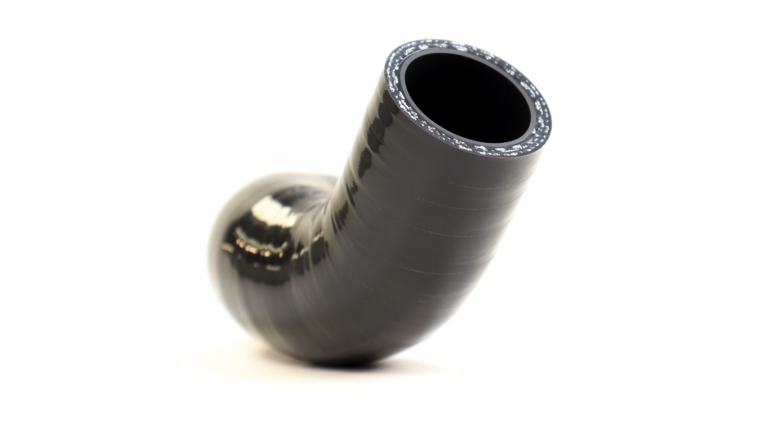 SAE J30-Compliant FKM Lined Fuel and Oil-Resistant Silicone Hoses ...